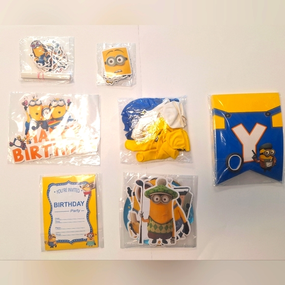 Minions | Party Supplies | Minions Birthday Party Decoration Kit New In ...
